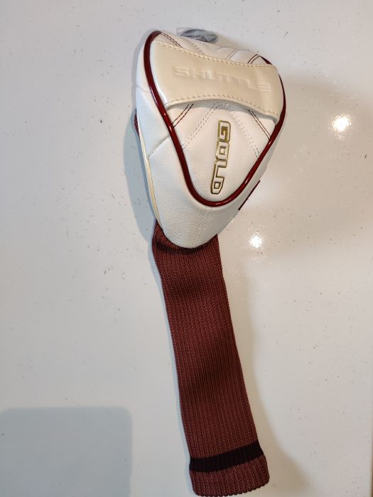 Maruman Shuttle Weiß Gold Headcover Rescue-Haube – Franks Golfshop GmbH